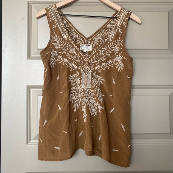 Johnny Was | Tops | Johnny Was Silk Vneck Sleeveless Tank Xs | Poshmark